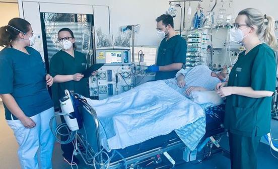 Dialyse- und Adsorptionsverfahren bei schwer kranken PatientInnen ...