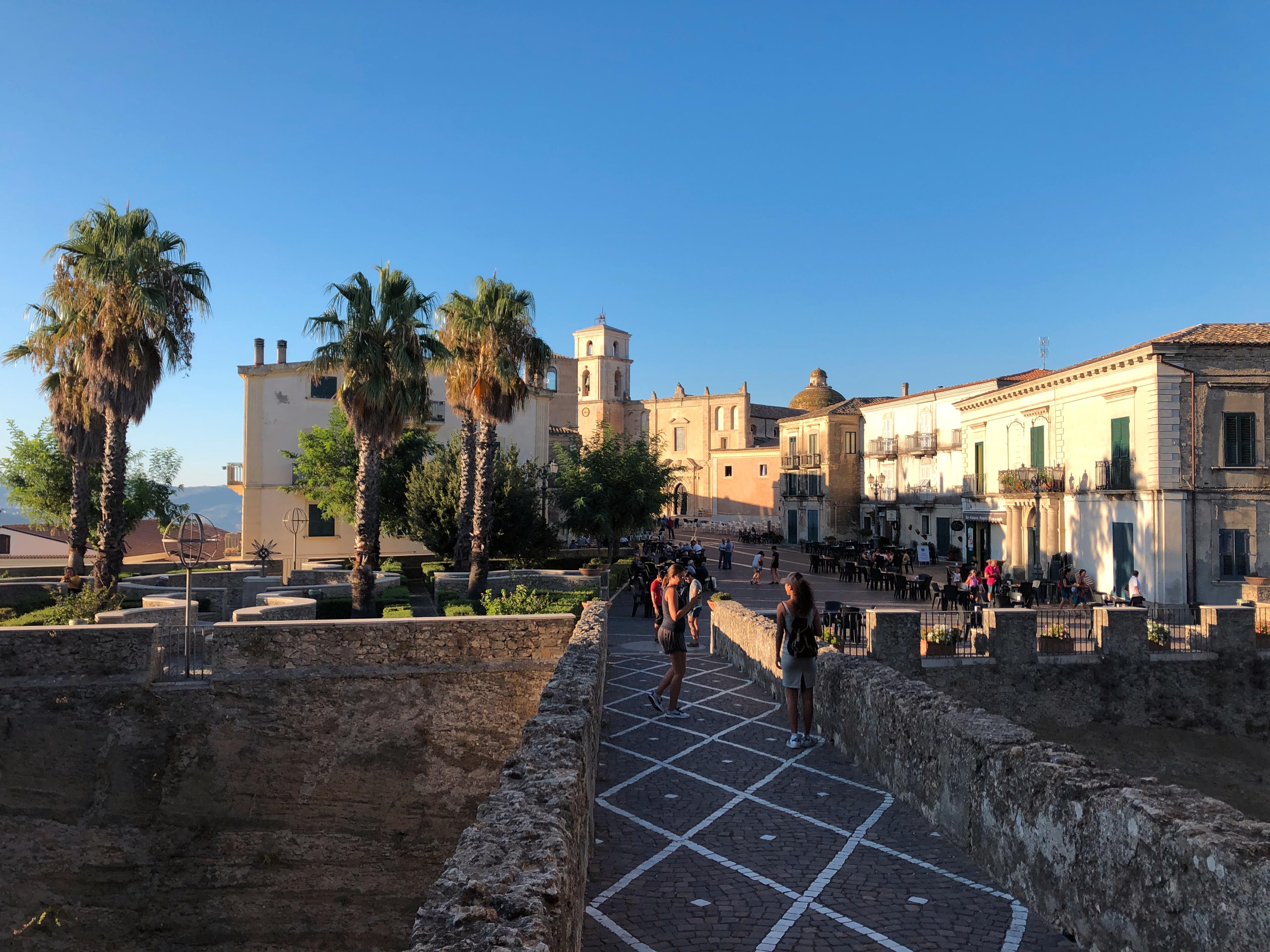 Crotone - Ursprüngliches Italien