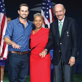 Andy Roddick Presented with Hall of Fame Ring!