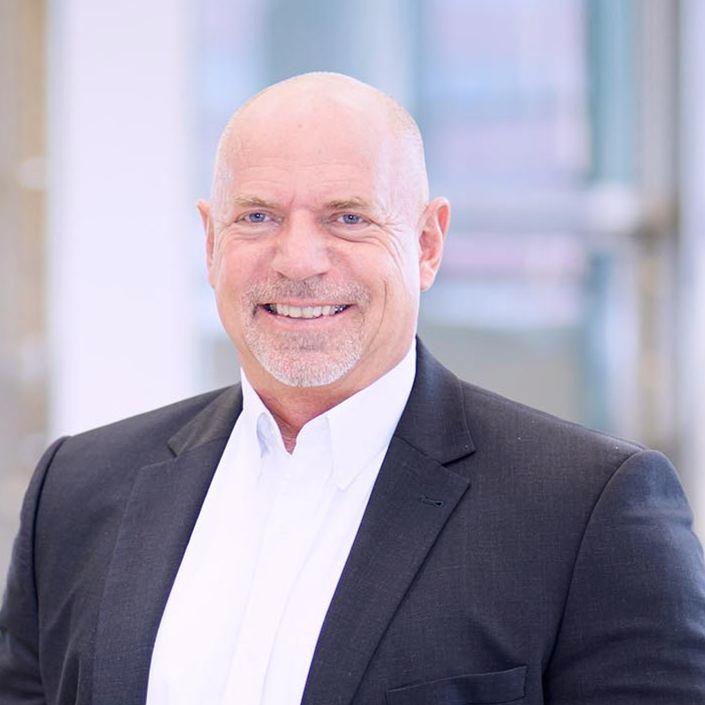 Contact_Gosau_Ole_003_R2--2-.jpg?nowebp=1