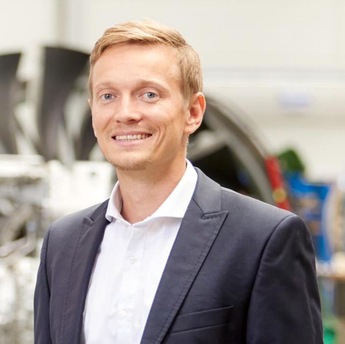 contact_Mast_Jochen.jpg?nowebp=1